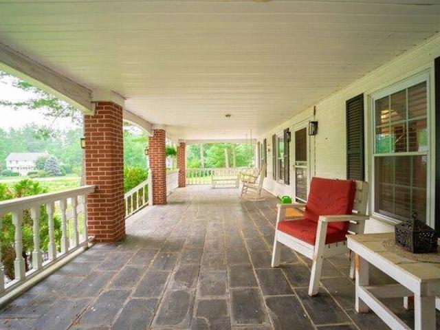house with 4 bedroom, Londonderry NH DS104407070