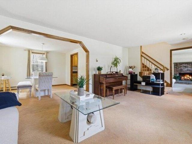house with 4 bedroom, Londonderry NH ES103249710