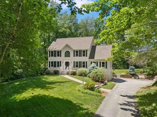 house with 4 bedroom, Londonderry NH ES104407262