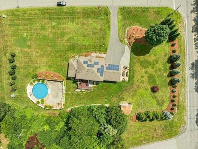 house with 4 bedroom, Londonderry NH ES105158684