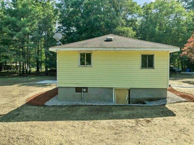 house with 4 bedroom, Londonderry NH ES105124062