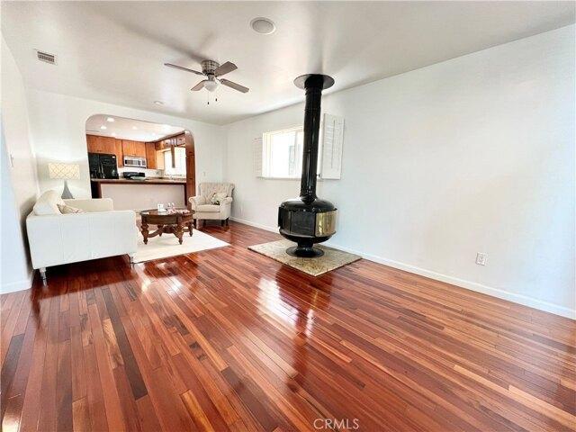 house with 4 bedroom, Long Beach CA DLS88247437