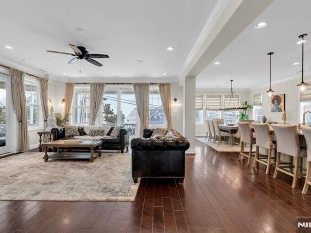 house with 4 bedroom, Long Branch NJ DS102564504