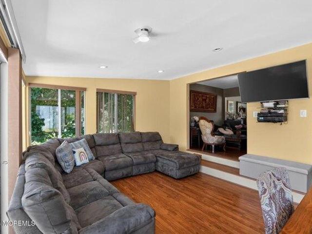 house with 4 bedroom, Long Branch NJ ES105159160