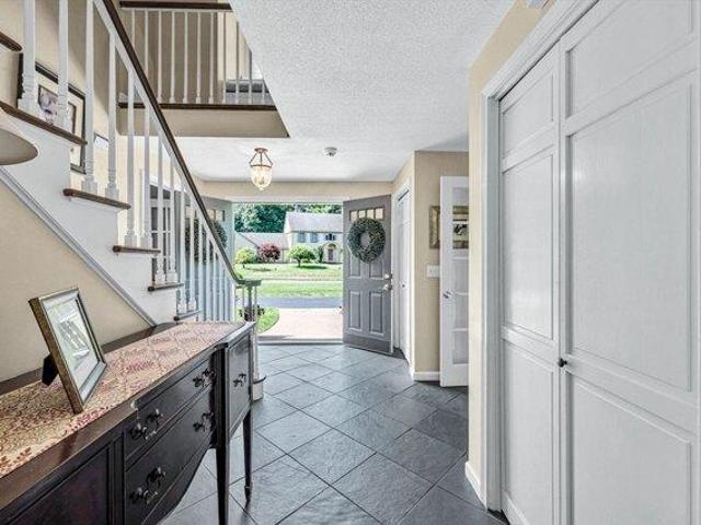 house with 4 bedroom, Longmeadow MA DS104299977