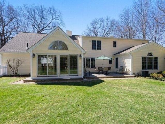 house with 4 bedroom, Longmeadow MA DS102923005