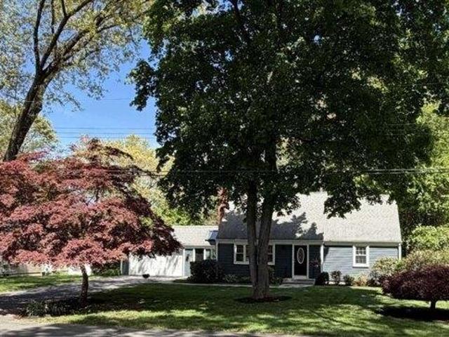 house with 4 bedroom, Longmeadow MA DS102961539