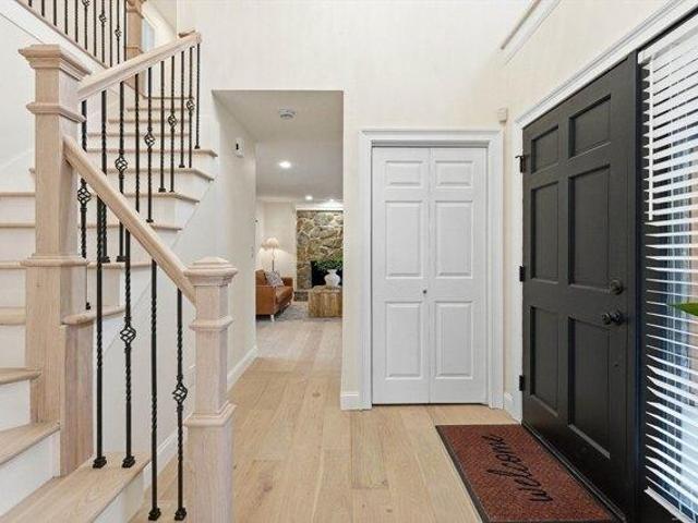 house with 4 bedroom, Longmeadow MA ES104351920