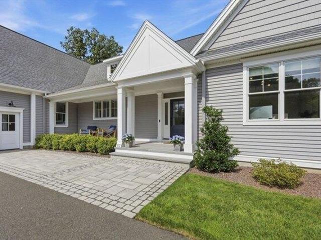 house with 4 bedroom, Longmeadow MA ES104352648