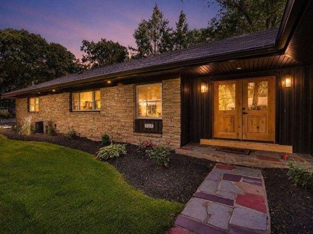 house with 4 bedroom, Longmeadow MA ES104446243