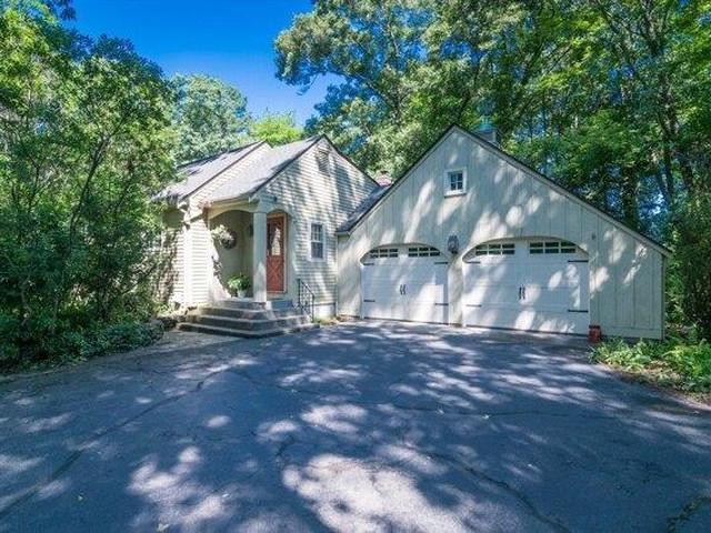 house with 4 bedroom, Longmeadow MA ES104570431