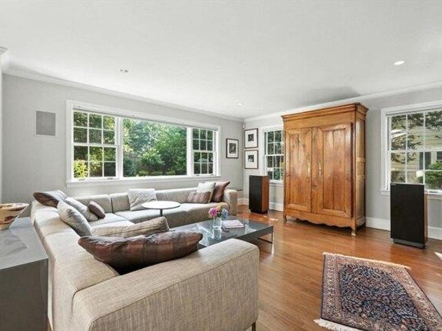 house with 4 bedroom, Longmeadow MA ES105159939