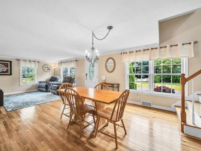 house with 4 bedroom, Longmeadow MA ES103808507