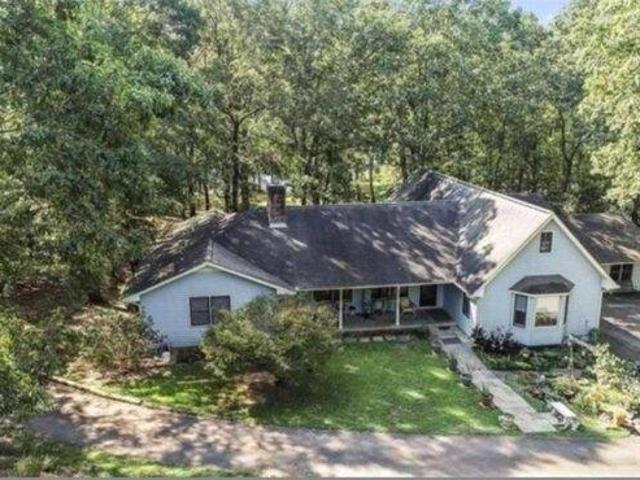 house with 4 bedroom, Locust Grove GA DLS91743091