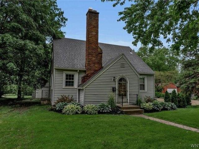 house with 4 bedroom, Lockport NY ES104905071
