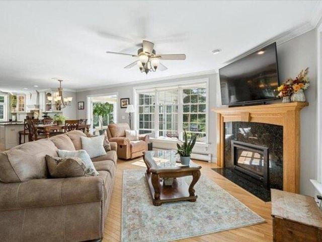 house with 4 bedroom, Loudon NH ES105093567