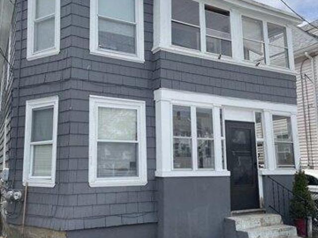 house with 4 bedroom, Lowell MA DS102443660