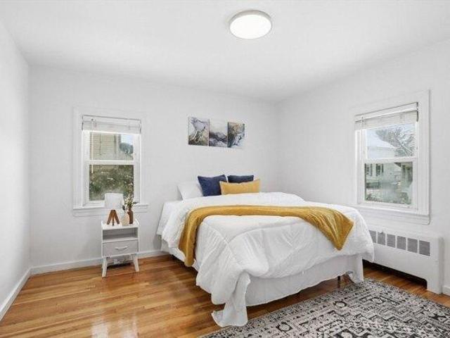 house with 4 bedroom, Lowell MA DS102343497