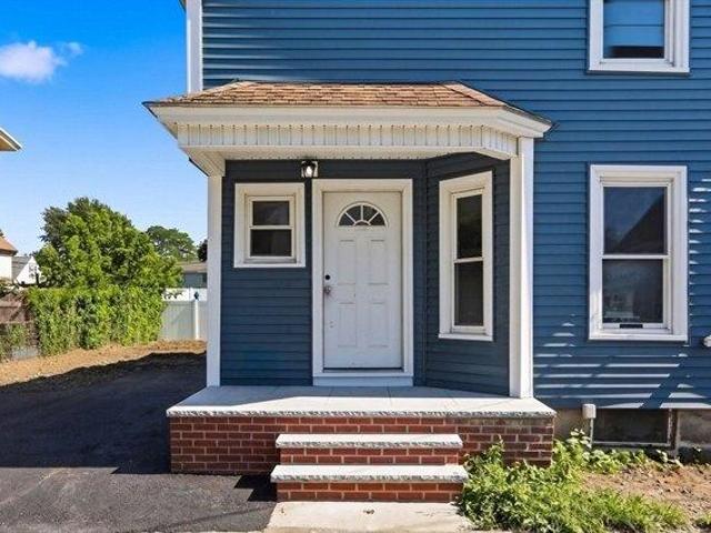 house with 4 bedroom, Lowell MA ES103886928