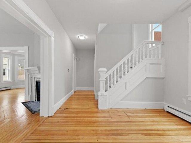 house with 4 bedroom, Lowell MA ES103127596