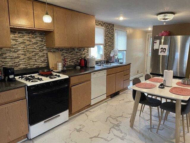 house with 4 bedroom, Lowell MA ES103127106