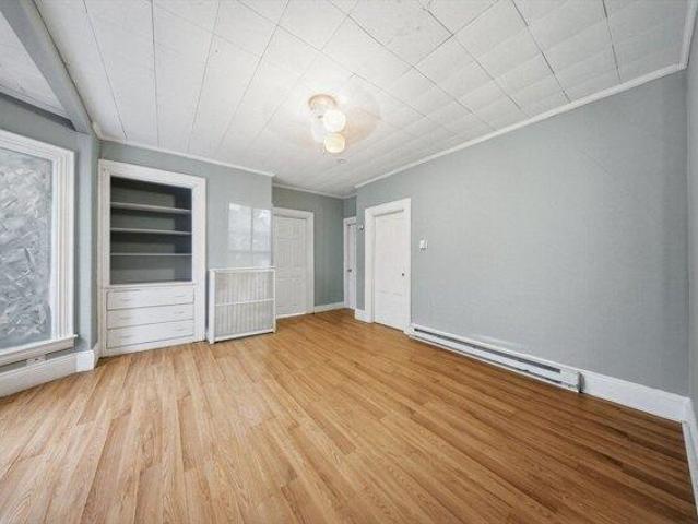 house with 4 bedroom, Lowell MA ES104853669