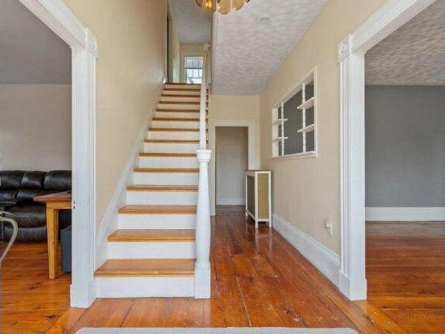 house with 4 bedroom, Lowell MA ES105417438