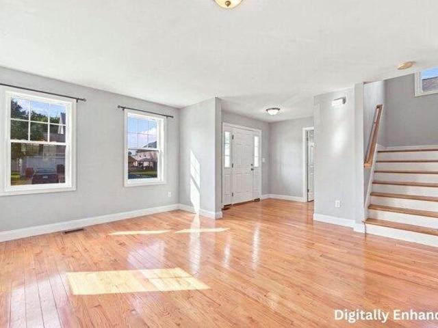 house with 4 bedroom, Lowell MA ES105426720
