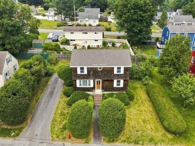 house with 4 bedroom, Lowell MA ES105040419