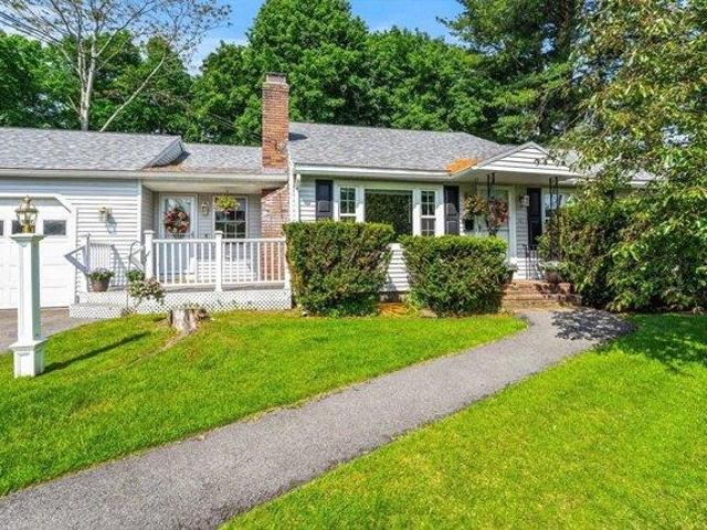 house with 4 bedroom, Lowell MA ES105040354