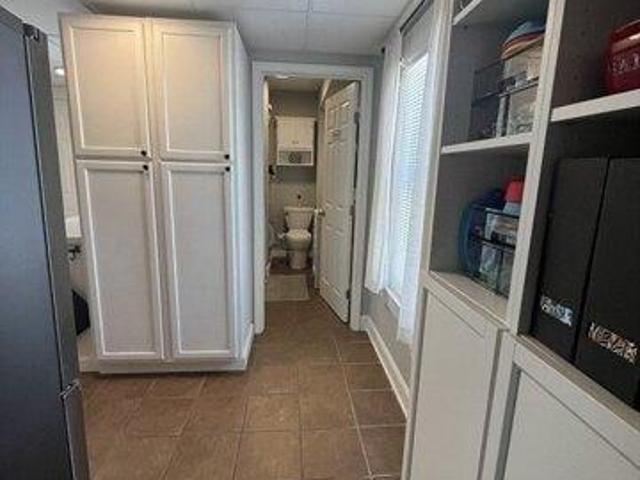house with 4 bedroom, Lowell MA ES105060222