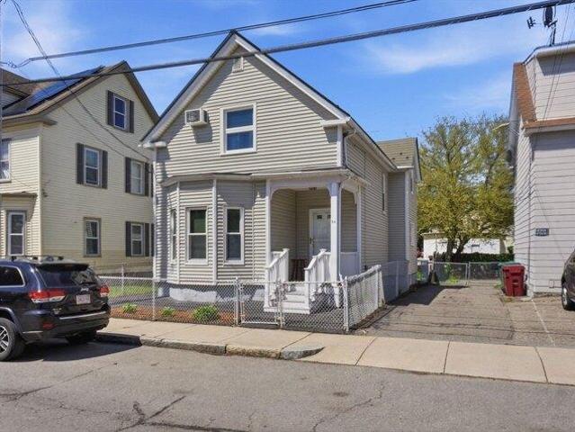 house with 4 bedroom, Lowell MA ES105082925