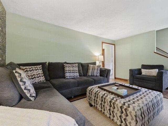 house with 4 bedroom, Lowell MA ES105104935