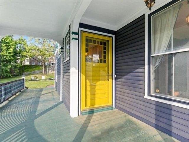 house with 4 bedroom, Lowell MA ES105109742