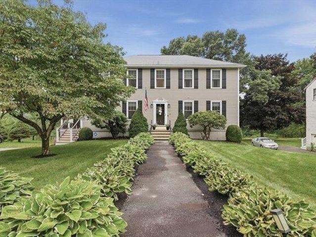 house with 4 bedroom, Lowell MA ES105125016