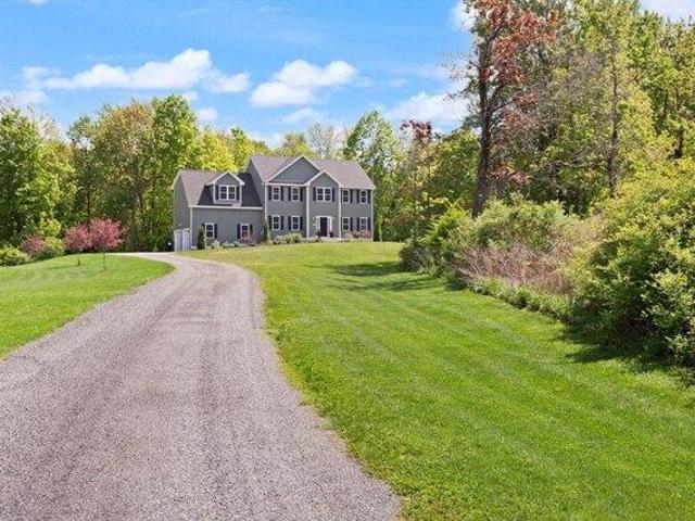 house with 4 bedroom, Lunenburg MA DLS102779729