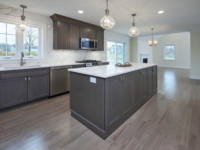 house with 4 bedroom, Lunenburg MA ES103223041
