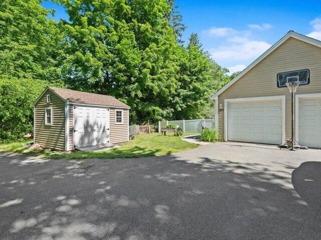 house with 4 bedroom, Lunenburg MA ES104850657