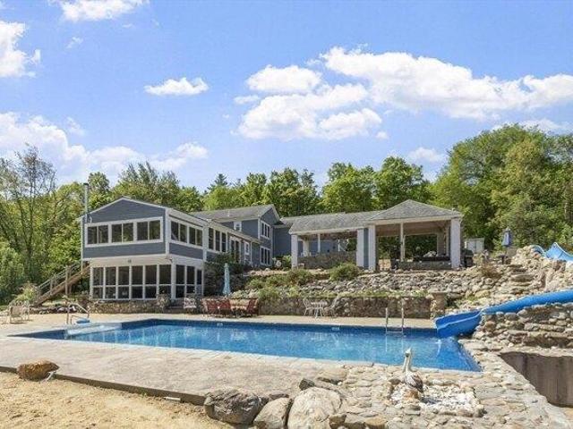 house with 4 bedroom, Lunenburg MA ES104852678