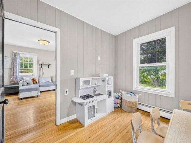 house with 4 bedroom, Lunenburg MA ES104007624