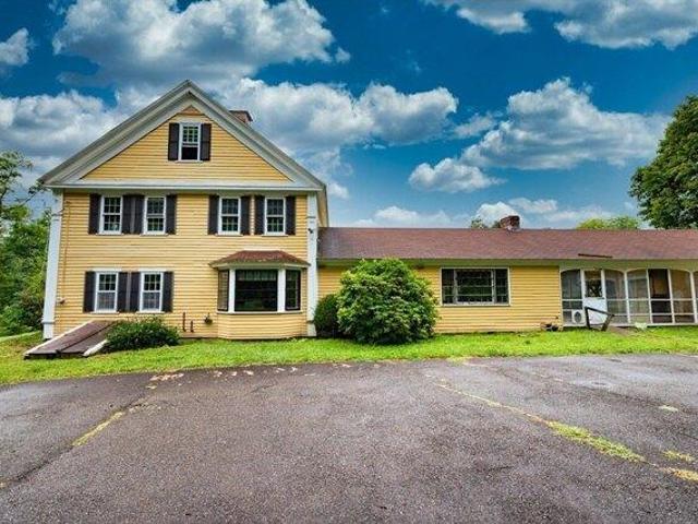 house with 4 bedroom, Lunenburg MA ES105124455