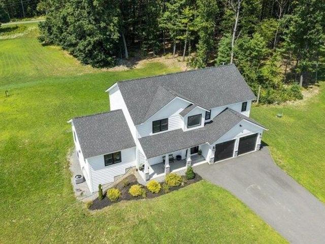 house with 4 bedroom, Lunenburg MA ES105160376