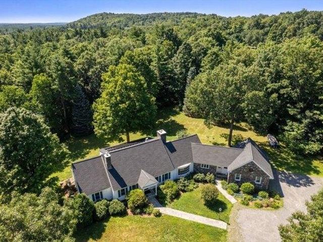 house with 4 bedroom, Lunenburg MA ES105228983