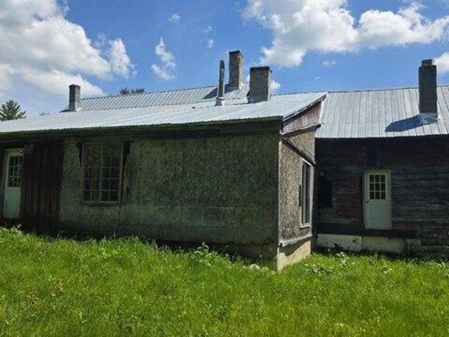 house with 4 bedroom, Lunenburg VT ES105172202