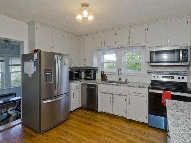 house with 4 bedroom, Ludlow MA ES103441967