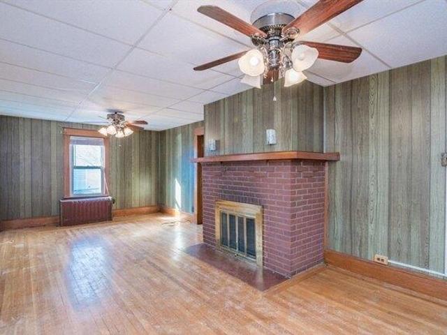 house with 4 bedroom, Ludlow MA ES103666197