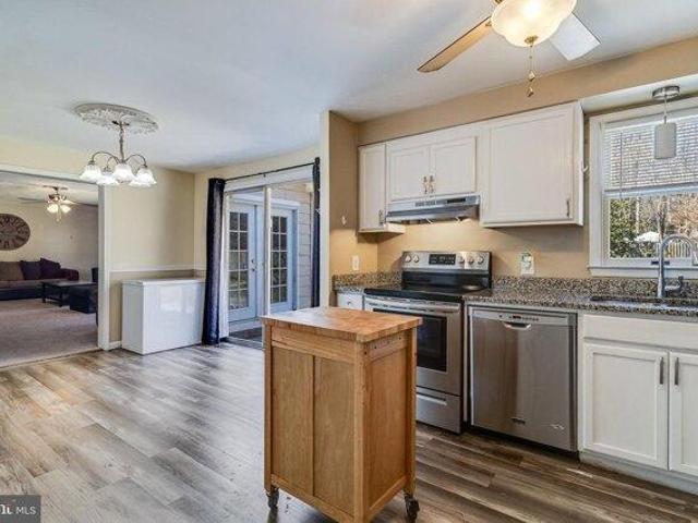 house with 4 bedroom, Lusby MD ES103626339
