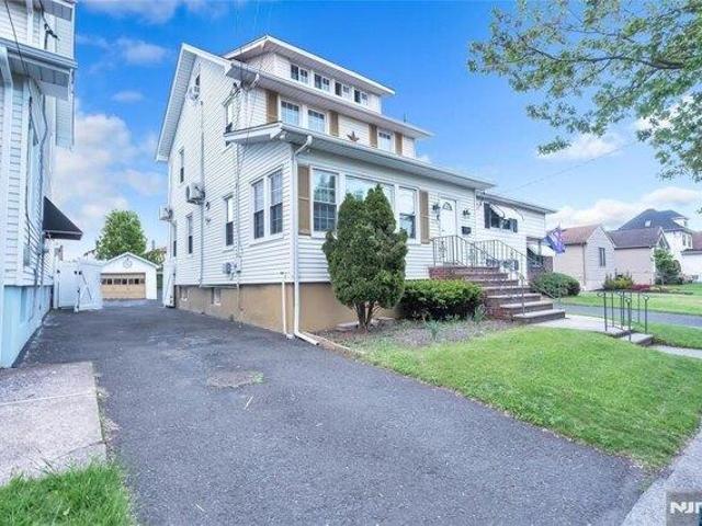 house with 4 bedroom, Lyndhurst NJ DLS102529178