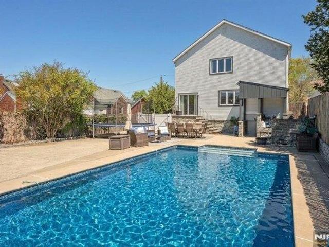 house with 4 bedroom, Lyndhurst NJ DS102030248