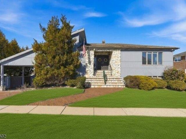 house with 4 bedroom, Lyndhurst NJ DS102314427